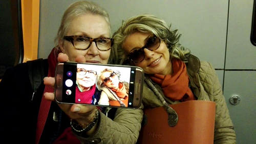 Alexandra Velniciuc a împlinit azi 42 de ani. Ce spune despre mama ei ...