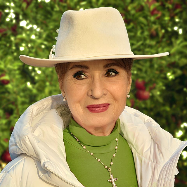 Angela Similea, plină de eleganță la 77 de ani. Cum a apărut artista de ...