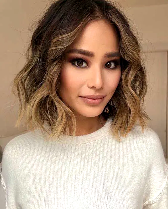 Tunsori superbe pentru femeile cu părul drept