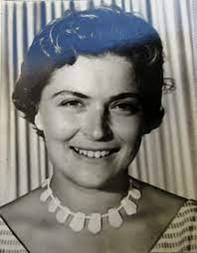 Cine a fost Cleo Stieber, prima prezentatoare de la TVR. A renunțat la ...