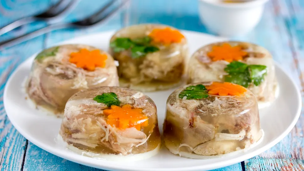 Trucuri pentru cea mai limpede piftie. Secretul celor mai bune răcituri ...