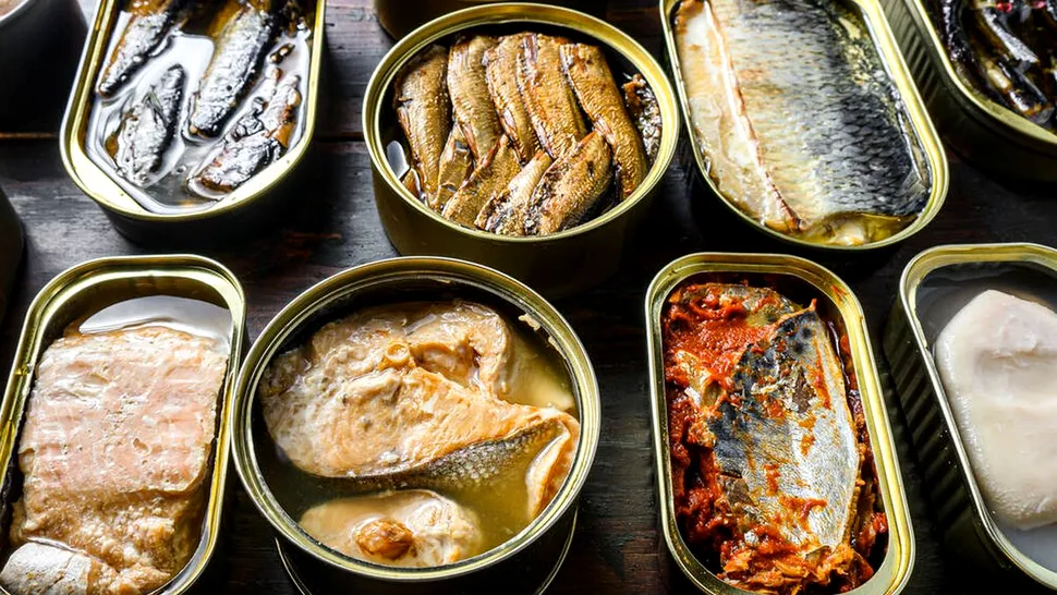 Ce conțin de fapt conservele de pește din magazine. Specialiștii atrag ...